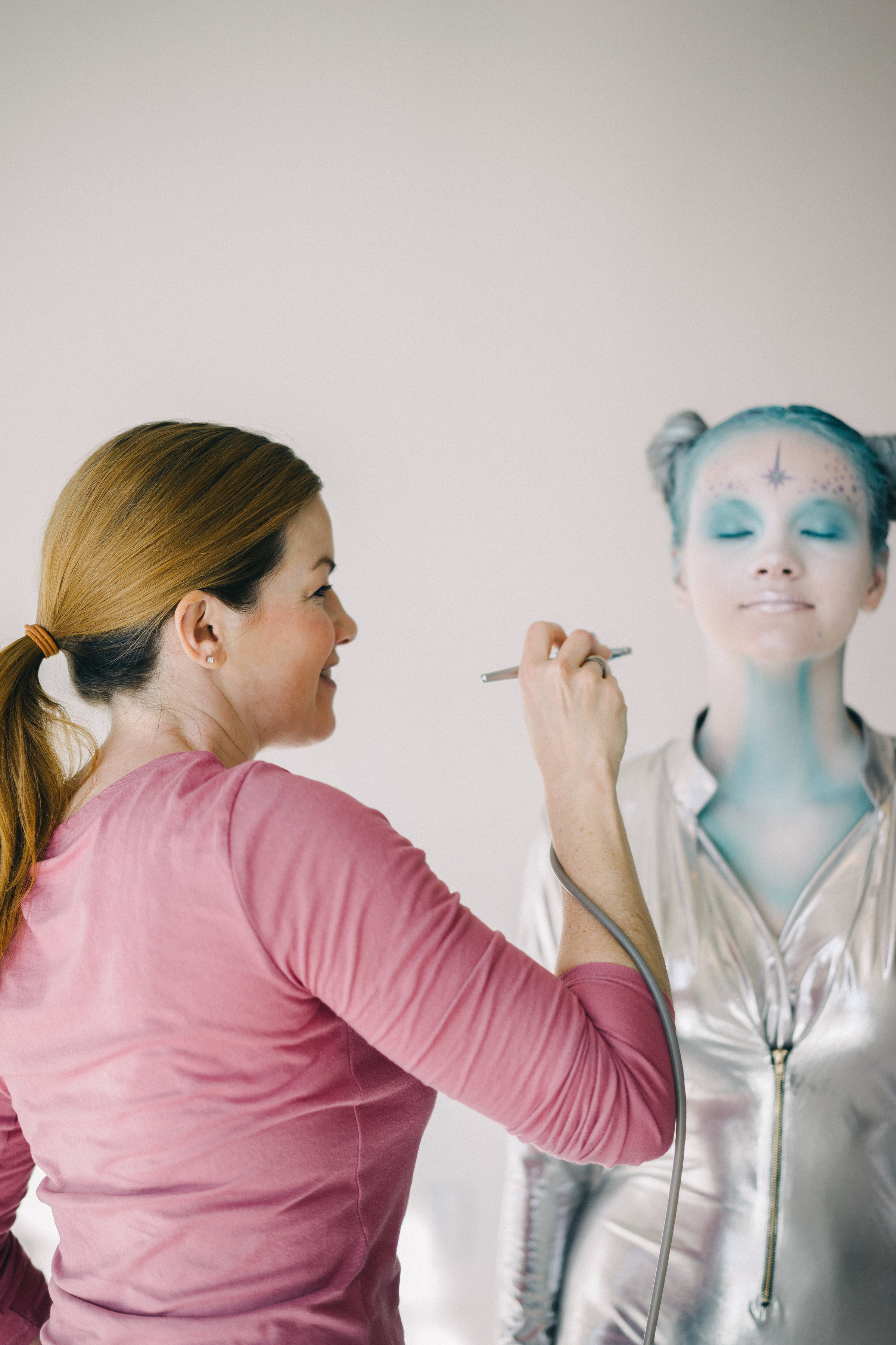 Production_Alien_Airbrush 2 – Tracy Fettig